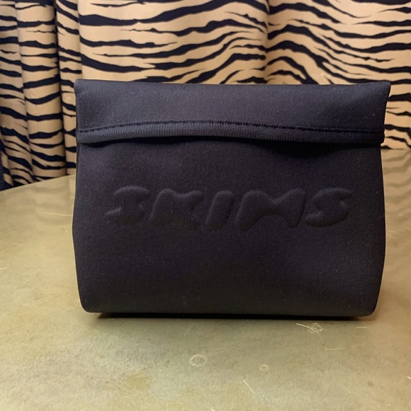 SKIMS | Bags | New Skims Small Black Neoprene Logo Pouch 65w X 5h X 2w ...